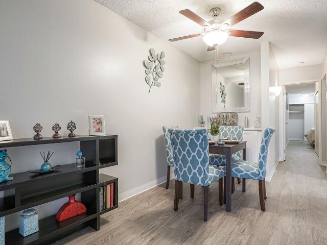 Retreat at Fitzsimons 2 Bedroom Apartment for Rent at 13700 E 5th Cir, Aurora, CO 80011 Lynn Knoll