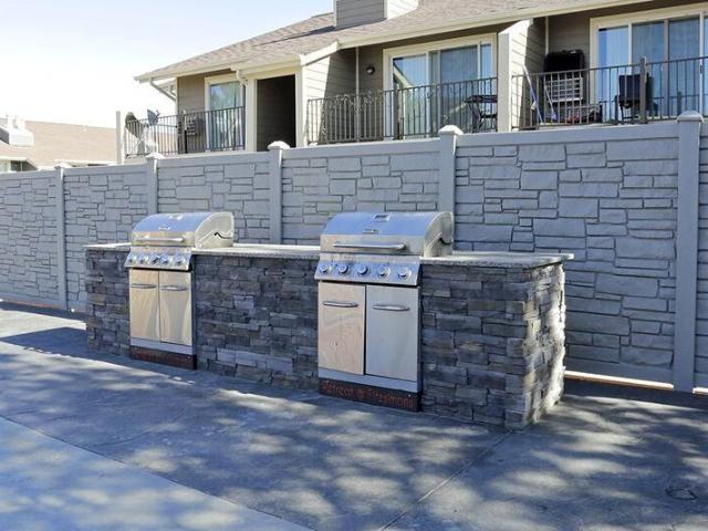 Retreat at Fitzsimons 2 Bedroom Apartment for Rent at 13700 E 5th Cir, Aurora, CO 80011 Lynn Knoll