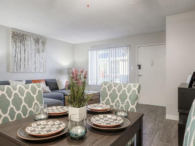 Retreat at Fitzsimons 2 Bedroom Apartment for Rent at 13700 E 5th Cir, Aurora, CO 80011 Lynn Knoll