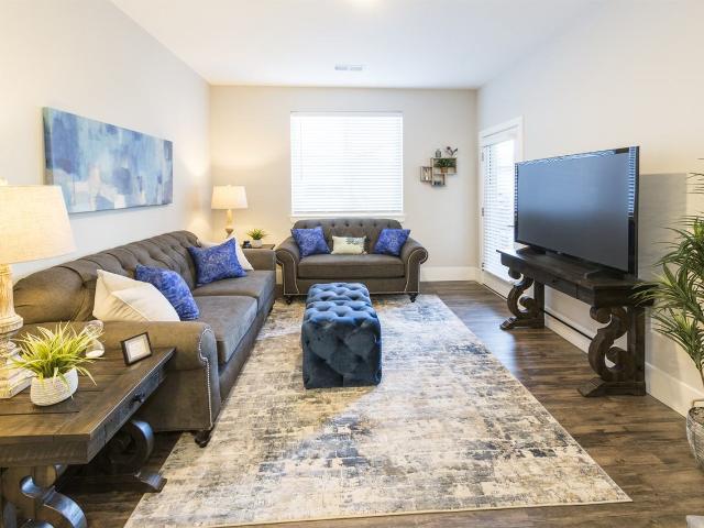 Retreat at Patriot Park 1 Bedroom Apartment for Rent at 5550 Cernan Hts, Colorado Springs, CO 80915 Rustic Hills