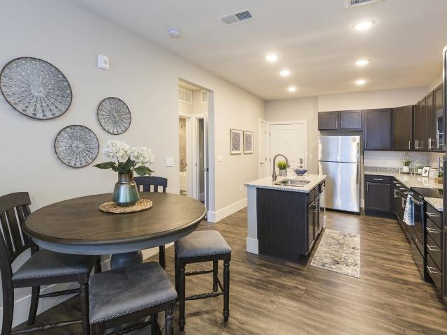 Retreat at Patriot Park 3 Bedroom Apartment for Rent at 5550 Cernan Hts, Colorado Springs, CO 80915 Rustic Hills