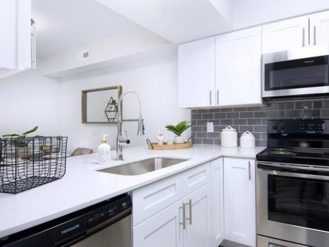 Retreat at Riverbend Apartment Homes 1 Bedroom Apartment for Rent at 8850 River Bend Pkwy, Indianapolis, IN 46250 Castleton