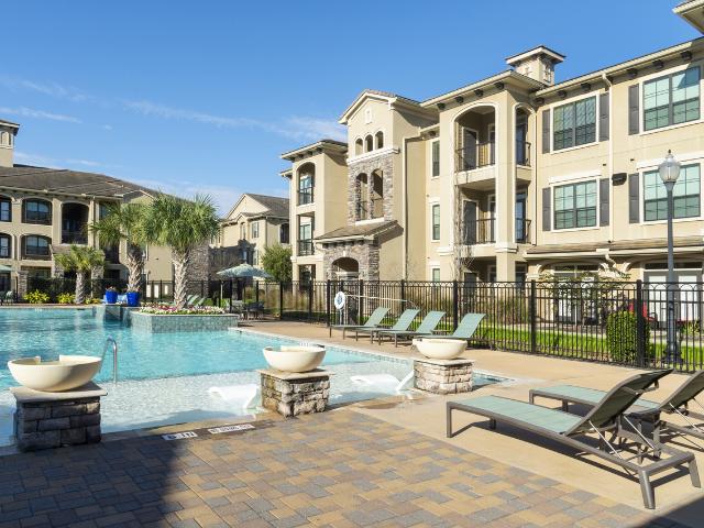 Retreat at Riverstone 3 Bedroom Apartment for Rent at 18545 University Blvd, Sugar Land, TX 77479
