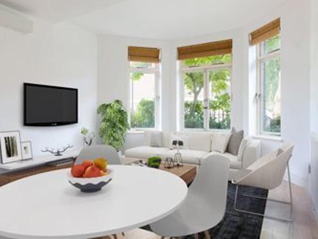 Retreat Road, Richmond TW9, 1 bed flat to rent, £2,150 pcm | PrimeLocation