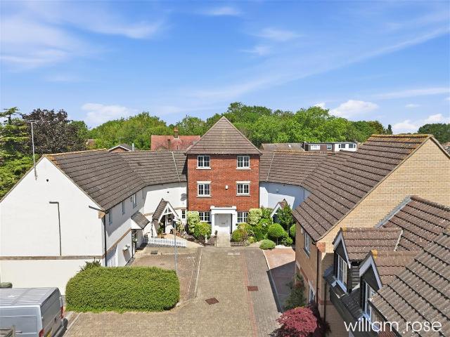 Retreat Way, Chigwell IG7, 4 bed terraced house to rent, £2,750 pcm | PrimeLocation