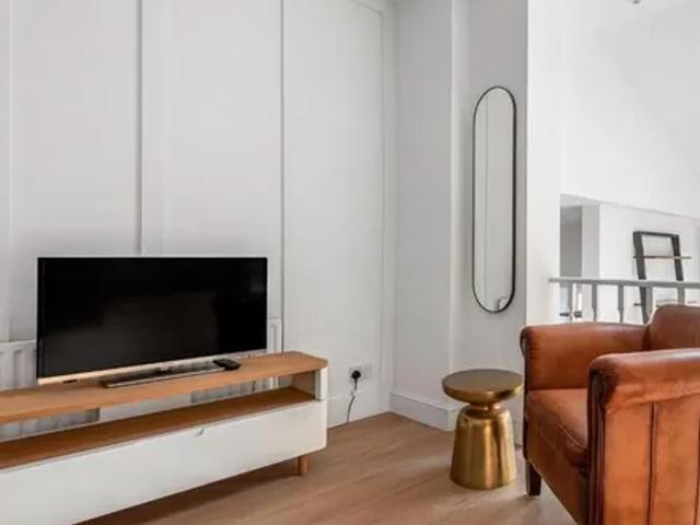 Retromania, 6 Upper Tachbrook Street, London, SW1V 1SH, United Kingdom | 2 bed apartment for rent #135189043 | Rentberry