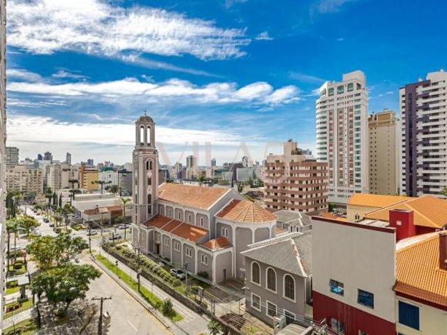 RETROFIT DE LUXO NO BATEL: 3 suítes e vista Praça Japão