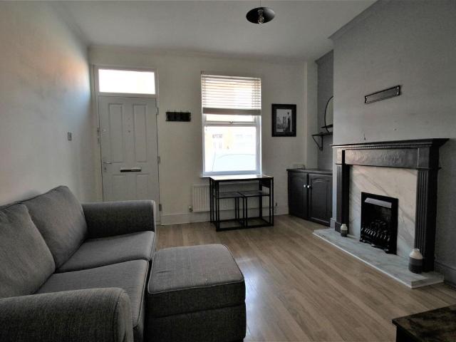 Reuben Street, Stockport SK4, 2 bed terraced house to rent, £1,000 pcm | PrimeLocation