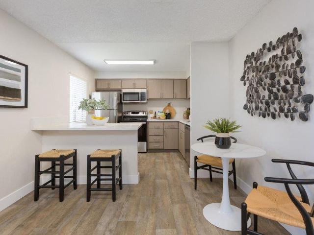 Reveal 3 Bedroom Apartment for Rent at 17617 N 9th St, Phoenix, AZ 85022