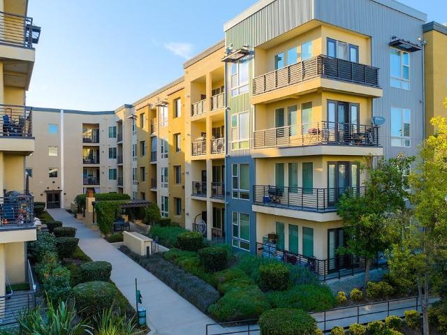 Reveal 2 Bedroom Apartment for Rent at 21201 Kittridge St, Los Angeles, CA 91303 Woodland Hills Warner Center