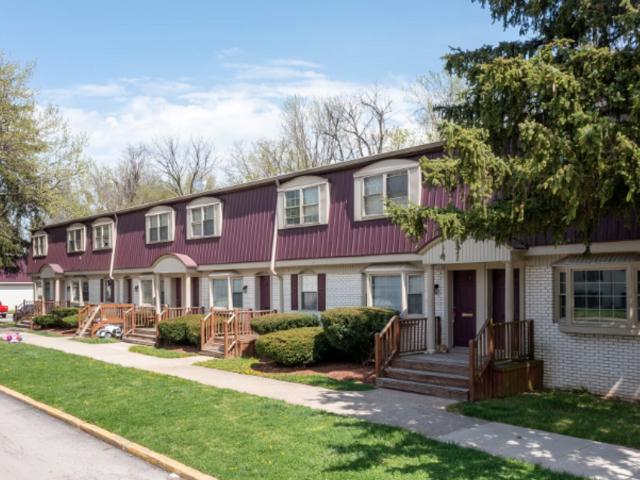 Revive 1749 All Utilities Incl 1 Bedroom Apartment for Rent at 1749 Liberty Rd, Lexington, KY 40505 Liberty Area
