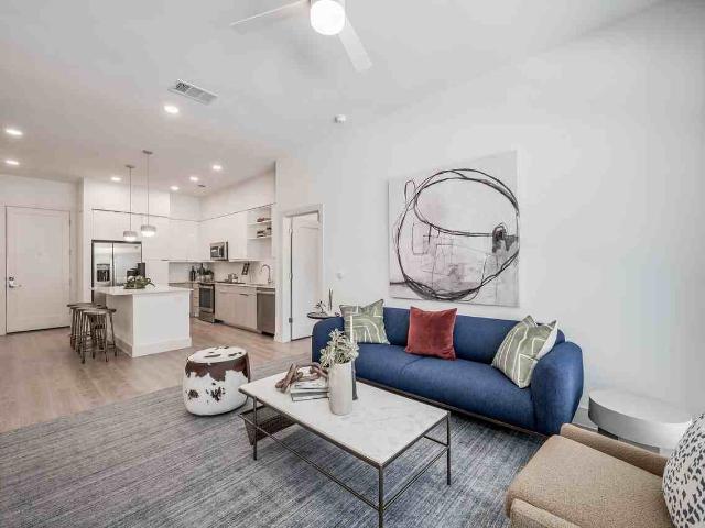 Revl Med Center 3 Bedroom Apartment for Rent at 7892 Knight Rd, Houston, TX 77054 Astrodome