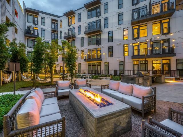 Revl Med Center 1 Bedroom Apartment for Rent at 7892 Knight Rd, Houston, TX 77054 Astrodome