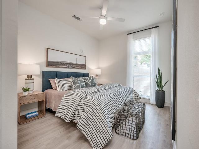 Revl Med Center 1 Bedroom Apartment for Rent at 7892 Knight Rd, Houston, TX 77054 Astrodome