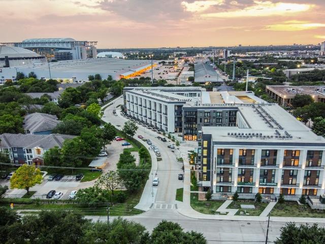 Revl Med Center 1 Bedroom Apartment for Rent at 7892 Knight Rd, Houston, TX 77054 Astrodome