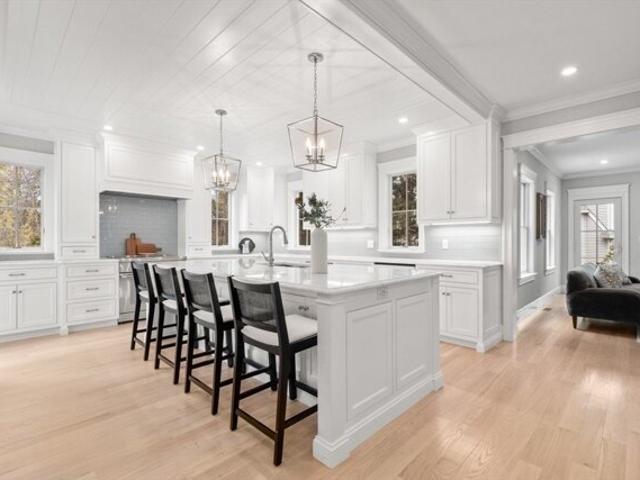Revolutionary Rd, Lexington, Home For Sale