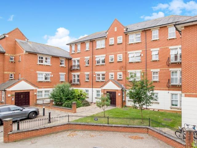 Rewley Road, Central Oxford 2 bed apartment to rent £1,900 pcm £438 pw