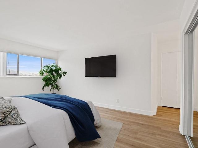 Rexford Drive Apartments 2 Bedroom Apartment for Rent at 1467 Rexford Dr, Los Angeles, CA 90035 South Robertson