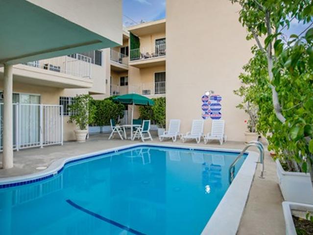 Rexford Park Plaza 2 Bed 2 Bath
