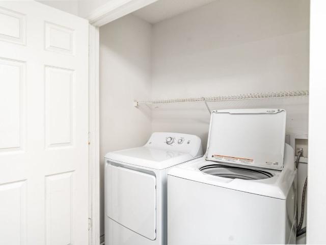 Reynolds Place Apartments 2 Bedroom Apartment for Rent at 1919 Spring Garden St, Greensboro, NC 27403
