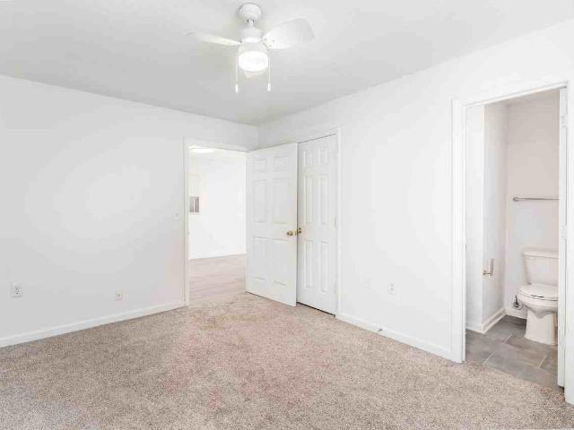 Reynolds Place Apartments 2 Bedroom Apartment for Rent at 903 Reynolds Pl, Greensboro, NC 27403