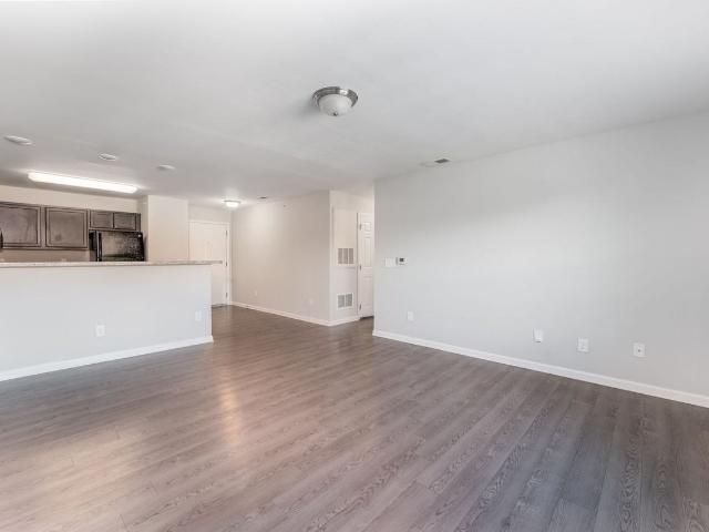 Reynolds Place Apartments 3 Bedroom Apartment for Rent at 1919 Spring Garden St, Greensboro, NC 27403