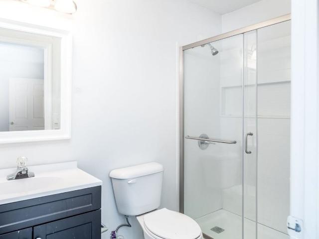 Reynolds Place Apartments 3 Bedroom Apartment for Rent at 1919 Spring Garden St, Greensboro, NC 27403