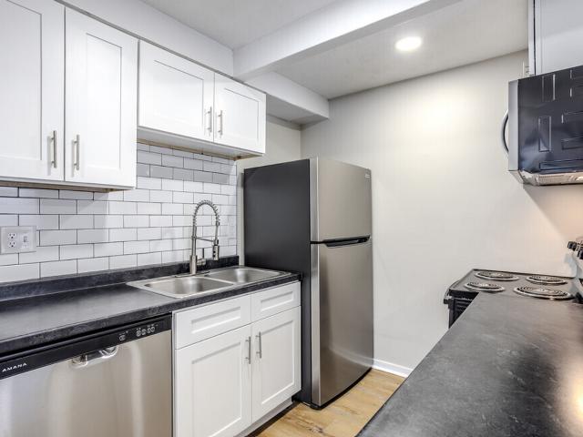 Reynoldsburg Pointe Townhomes 2 Bedroom Apartment for Rent at 1161 Woodwind Dr, Columbus, OH 43068 Glenmeadows