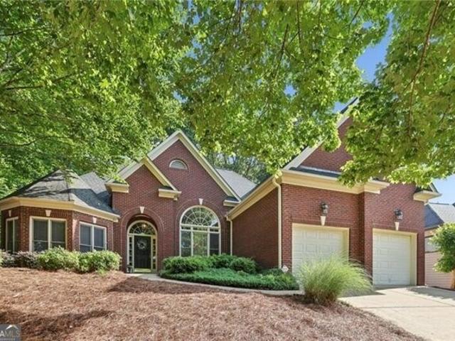 Rhodes House Dr, Suwanee, Home For Sale