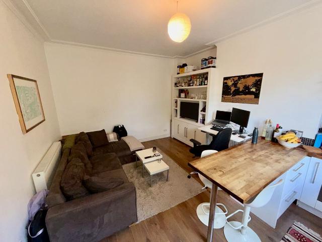 Rhodesia Road, London SW9, 1 bed flat to rent, £1,850 pcm | PrimeLocation