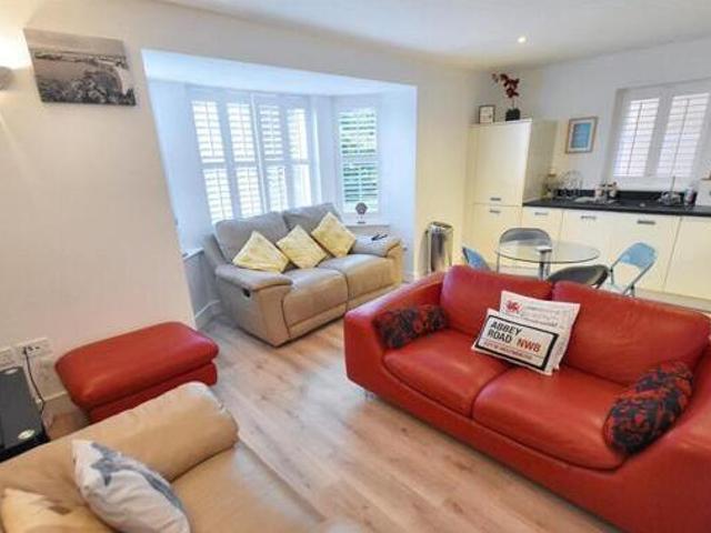 Rhodewood House Apartments, St. Brides Hill, 2 Bedroom Apartment