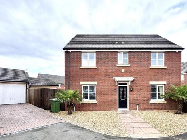 Rhodfa´r Afon, Aberdare, 4 Bedroom Detached