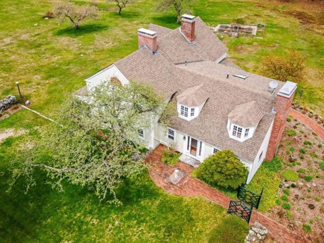 Rhododendron Rd, Fitzwilliam, Home For Sale
