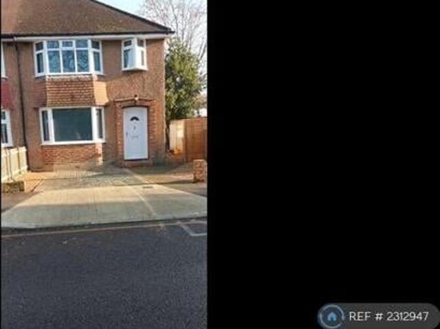 Rhodrons Avenue, Chessington, 3 Bedroom Semi detached