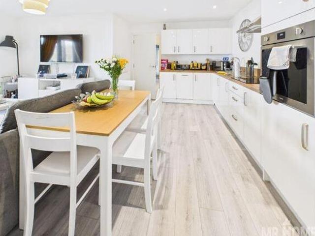 Rhodri Morgan Way, Canton, 2 Bedroom Apartment