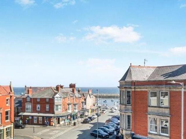 Rhos On Sea, Rhos Road, Colwyn Bay, 2 Bedroom Flat