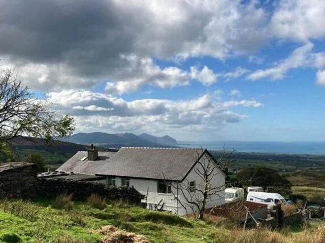Rhosgadfan, Caernarfon, 4 Bedroom End