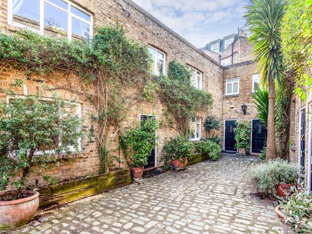 Rheidol Mews, London, London, N1 2 bed flat to rent £3,650 pcm £842 pw