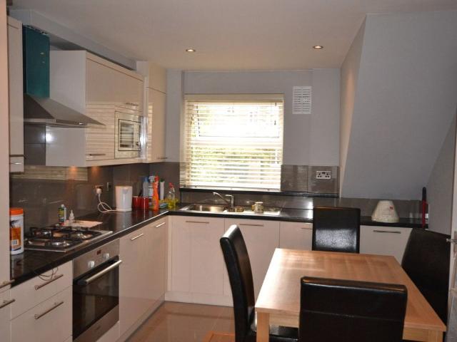 Rhyl Street, London NW5, 3 bed flat to rent, £3,200 pcm | PrimeLocation