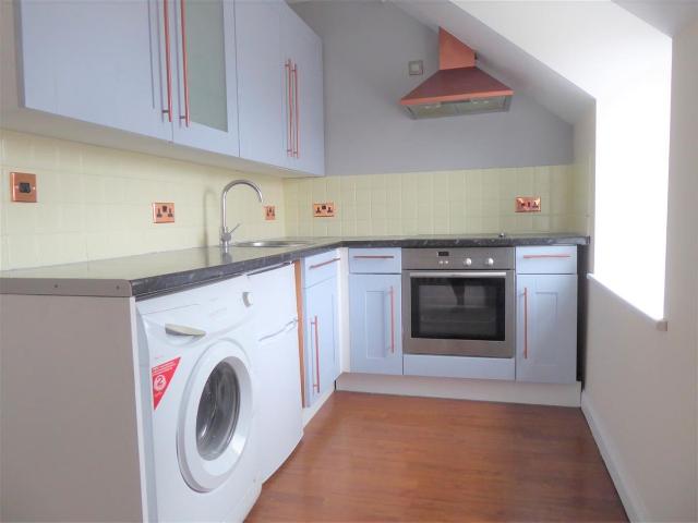 Ring Street, Stalbridge, Sturminster Newton DT10, 1 bed flat to rent, £685 pcm | PrimeLocation