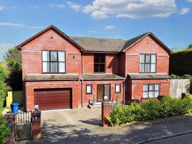 Ringley Park, Whitefield, 5 Bedroom Detached