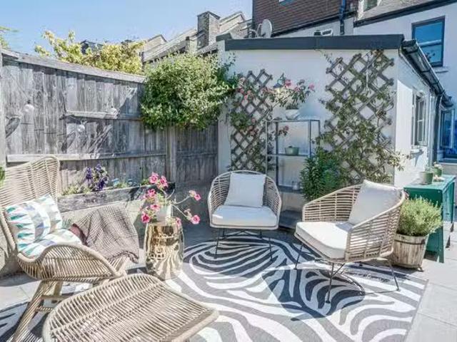 Ringslade Road, London