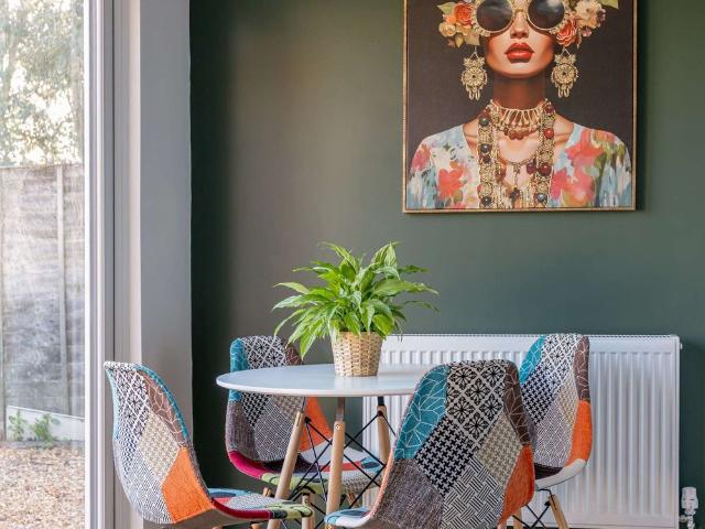 Ringwood Road Room 5
