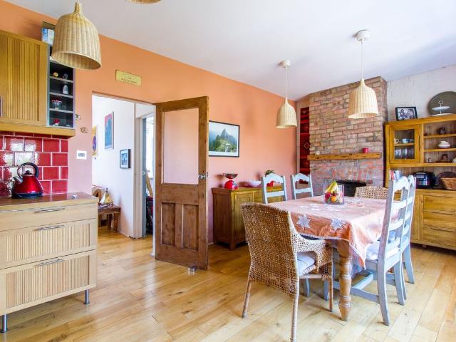 Ringwood Road, Walthamstow, Walthamstow, London E17, 2 bed maisonette to rent, £2,300 pcm | PrimeLocation