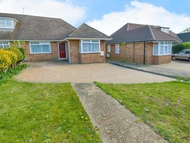 Ringway Road, St. Albans, 3 Bedroom Semi detached