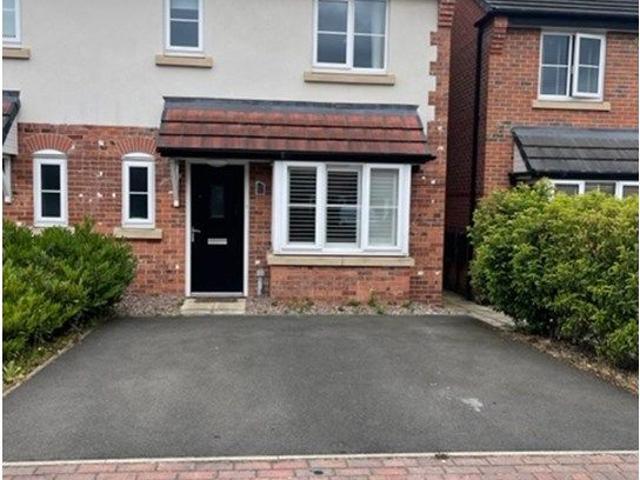 Ribble Close, Holmes Chapel CW4, 3 bed semi detached house to rent, £1,600 pcm | PrimeLocation