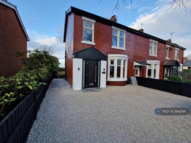 Ribblesdale Avenue, Accrington, BB5 3 bed semi detached house to rent £1,485 pcm £343 pw