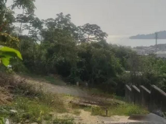 Ribeirão da ilha! Terreno com vista Mar
