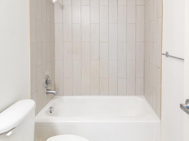 Ricardo 2 Bedroom Apartment for Rent at 811 E Armour Blvd, Kansas City, MO 64109 Central Hyde Park