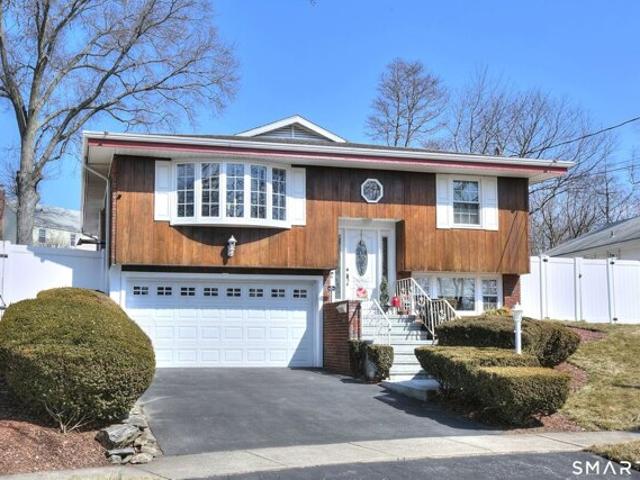 Richard Cir, Stratford, Home For Sale